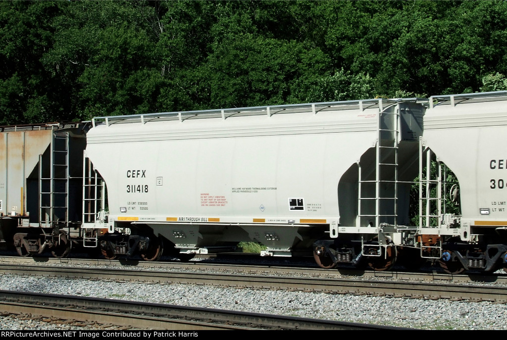 CEFX 311418 ARI 2-bay centerflow A-end in NS Brosnan Yard Macon GA 04-23-2012